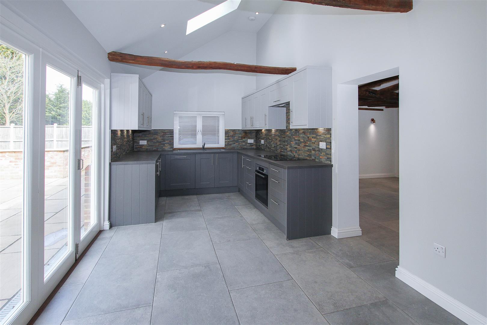 ** SIGNATURE HOMES ** Nine Ashes Road, Nine Ashes, Ingatestone - Keith ...